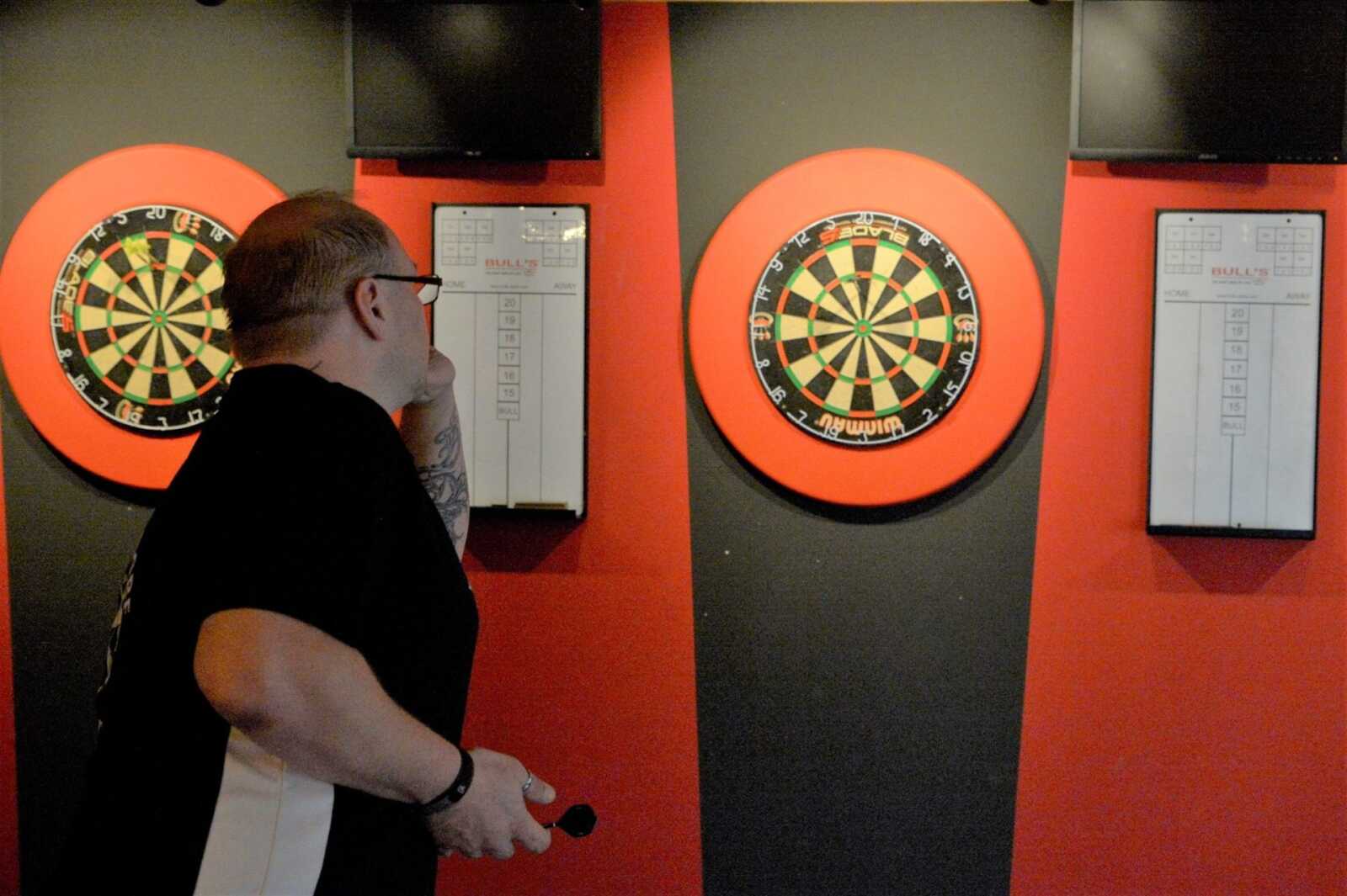 Darts Wallpapers (39 images) - WallpaperCat