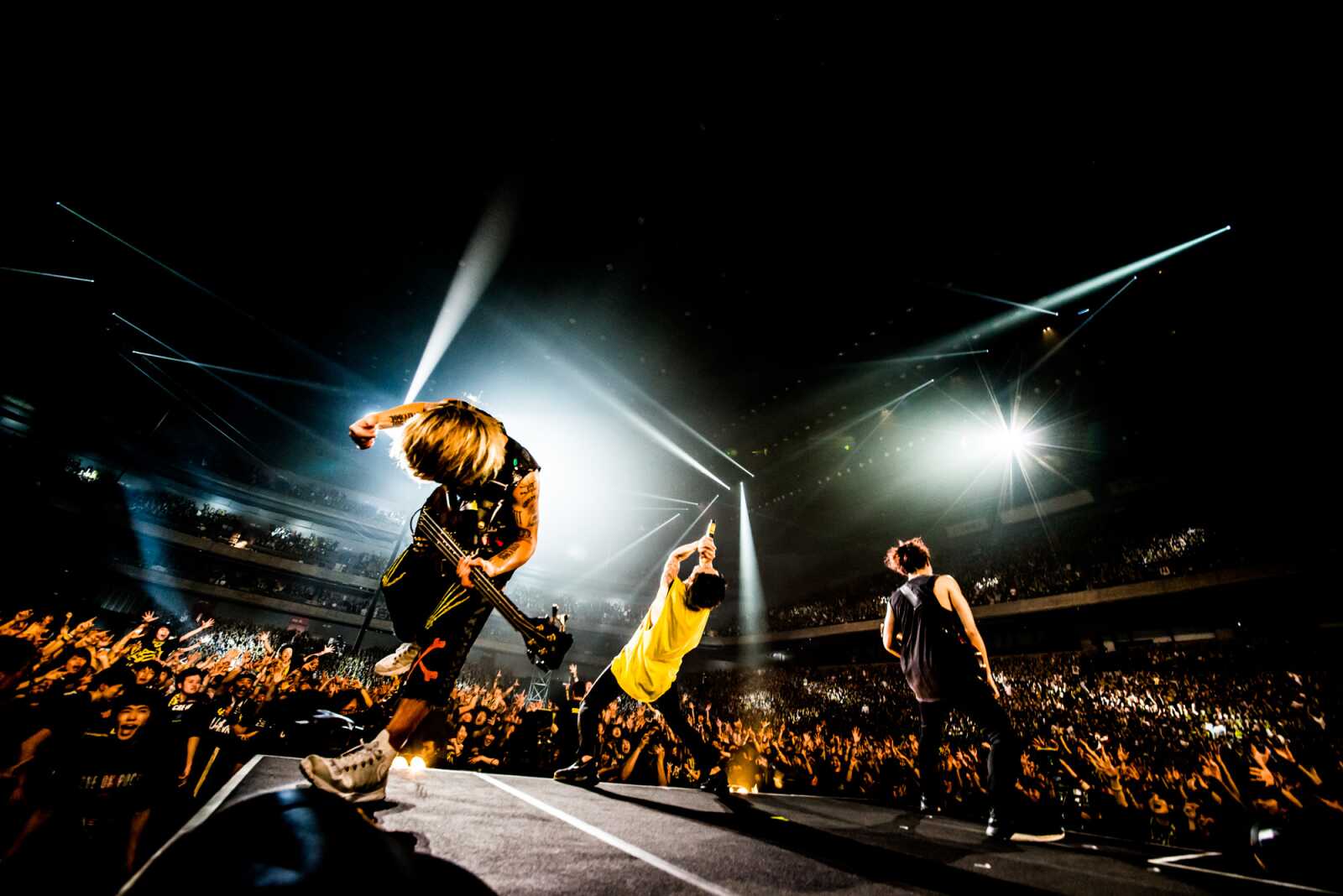 One Ok Rock (Band) Wallpapers (26 images) - WallpaperCat