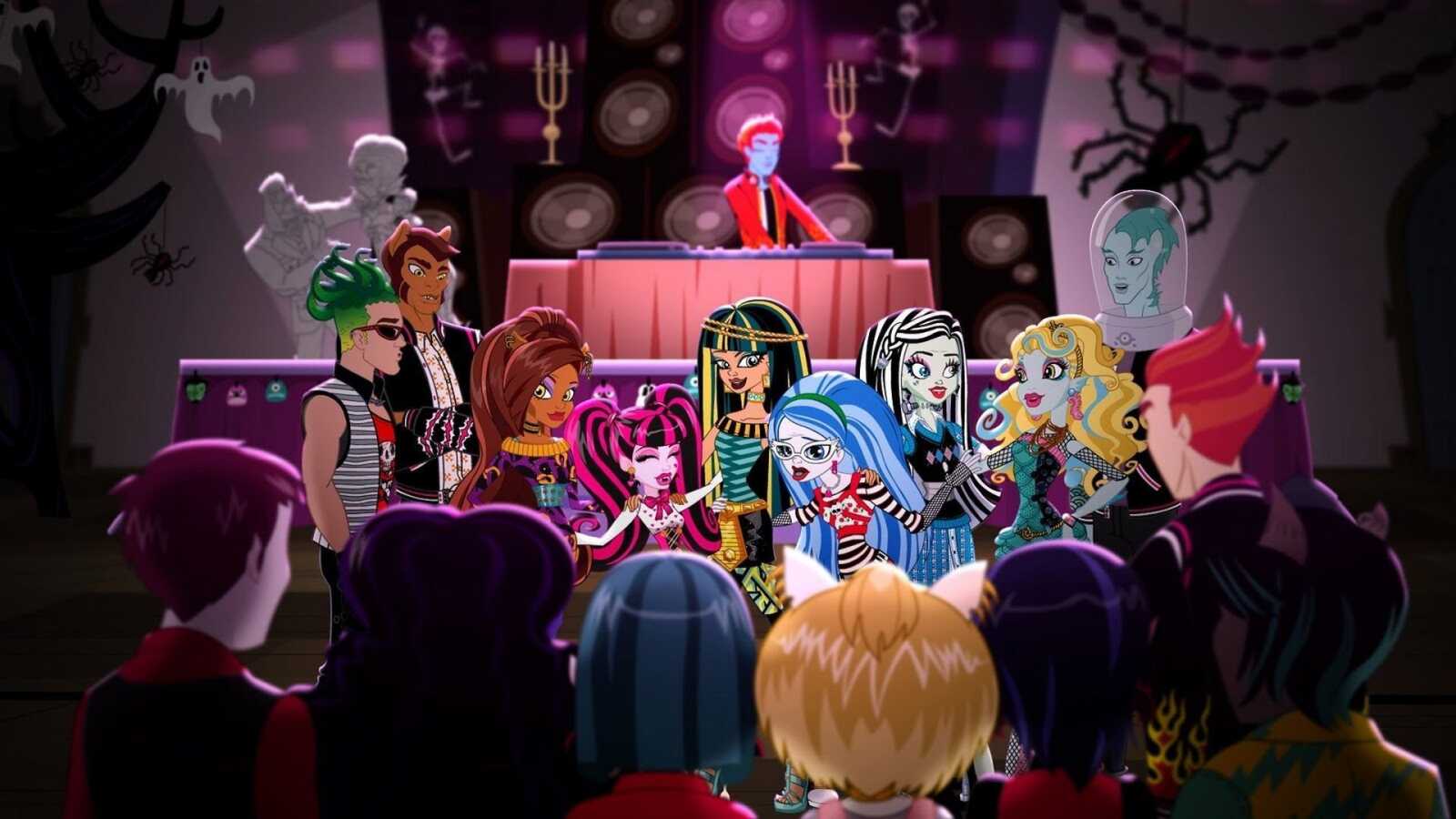 Monster High Wallpapers (28 images) - WallpaperCat