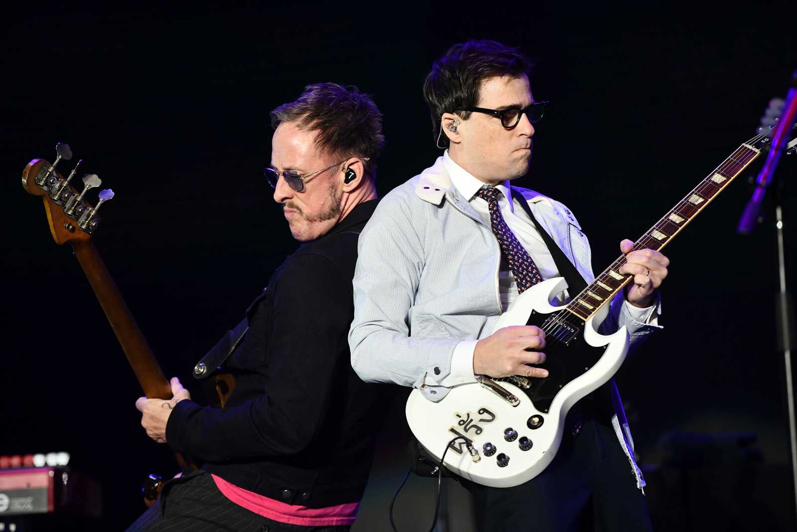 Weezer Wallpapers (32 images) - WallpaperCat