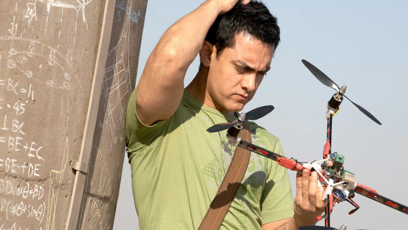 3 idiots Wallpapers (16 images) - WallpaperCat