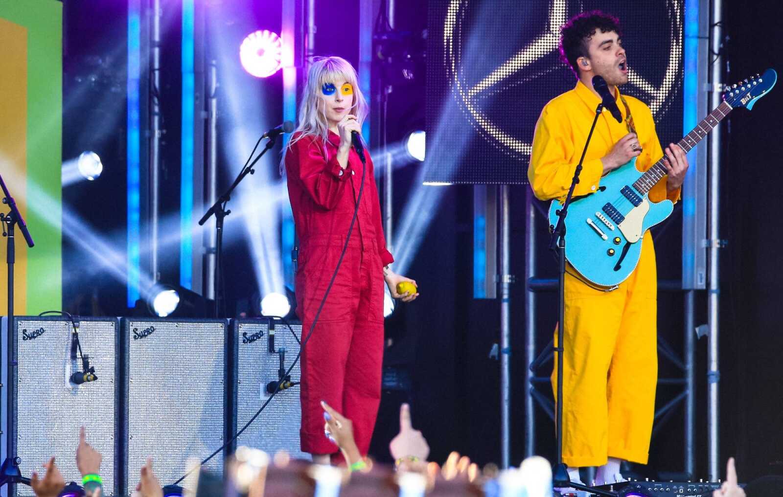 Paramore Wallpapers (61 images) - WallpaperCat