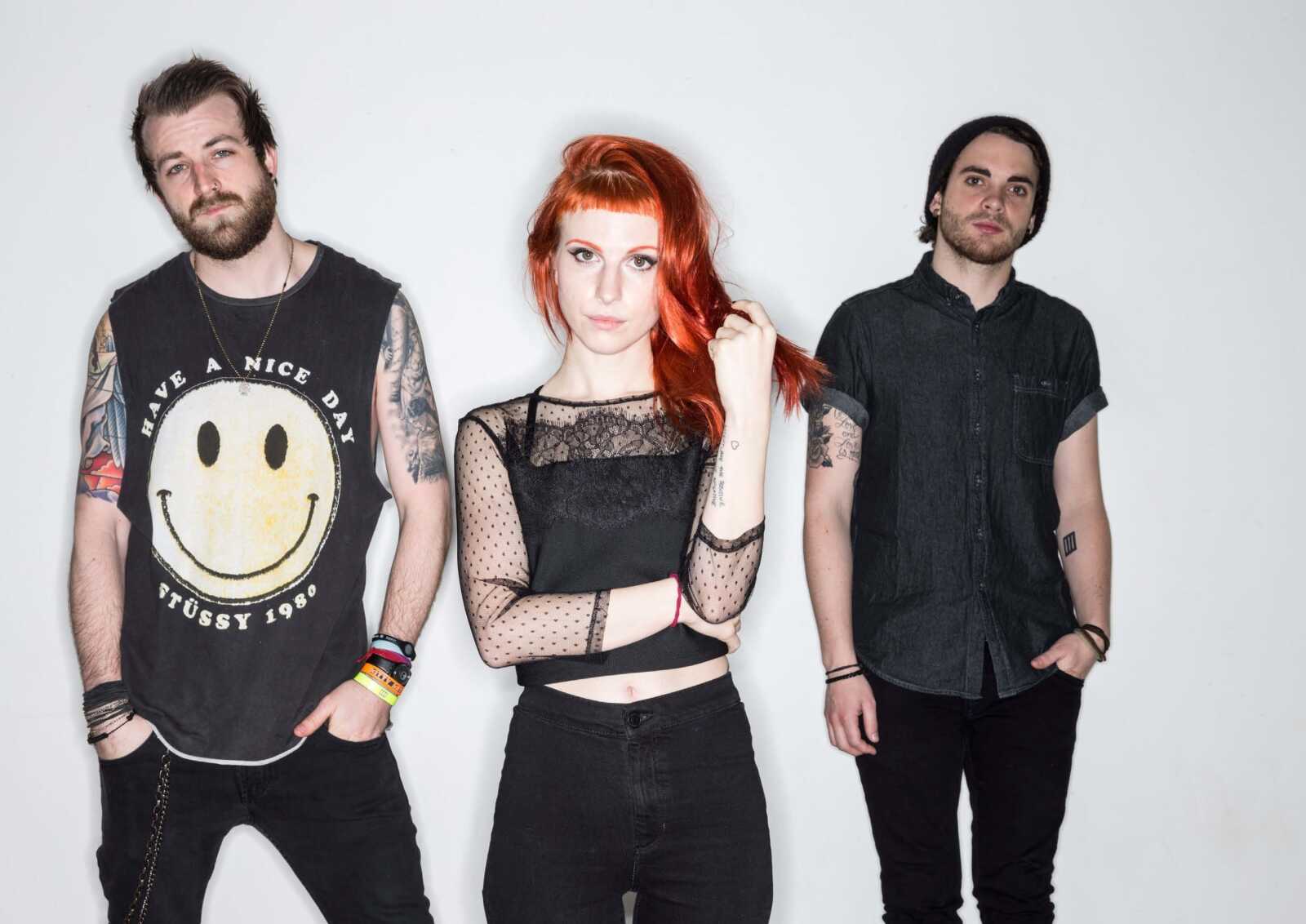 Paramore Wallpapers (61 images) - WallpaperCat
