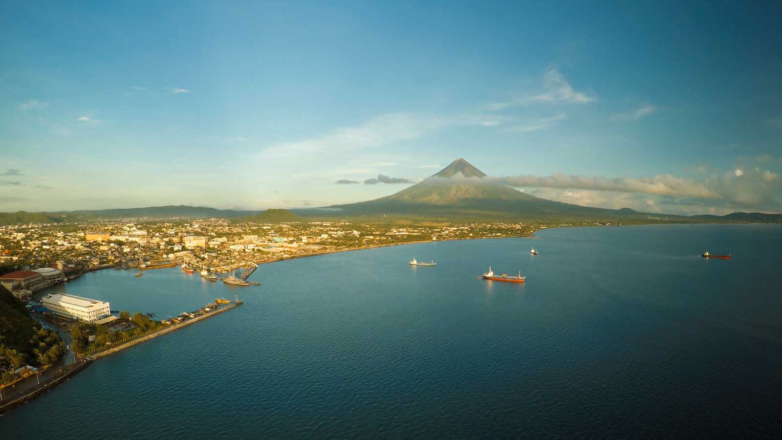 Mayon Volcano Wallpapers (23 images) - WallpaperCat