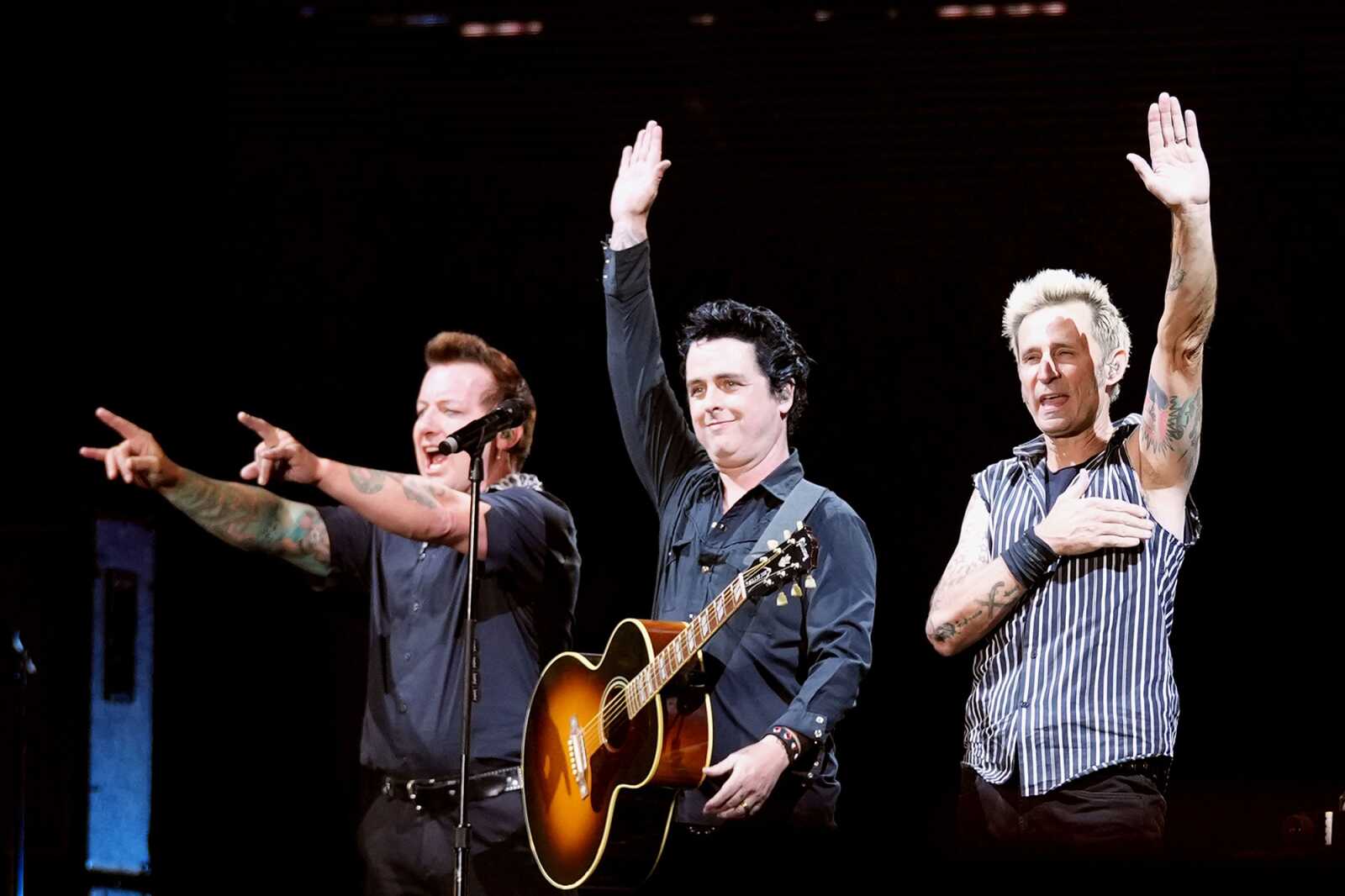 Green Day (Band) Wallpapers (43 images) - WallpaperCat