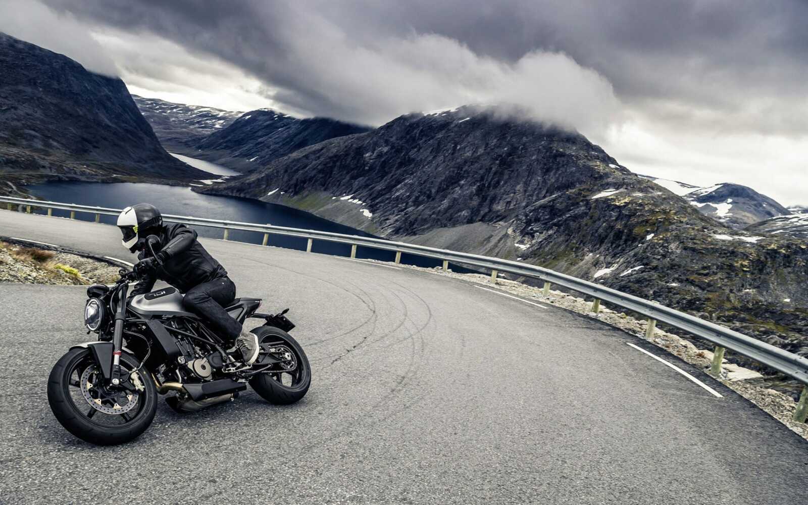 Bike Wallpapers (45 images) - WallpaperCat