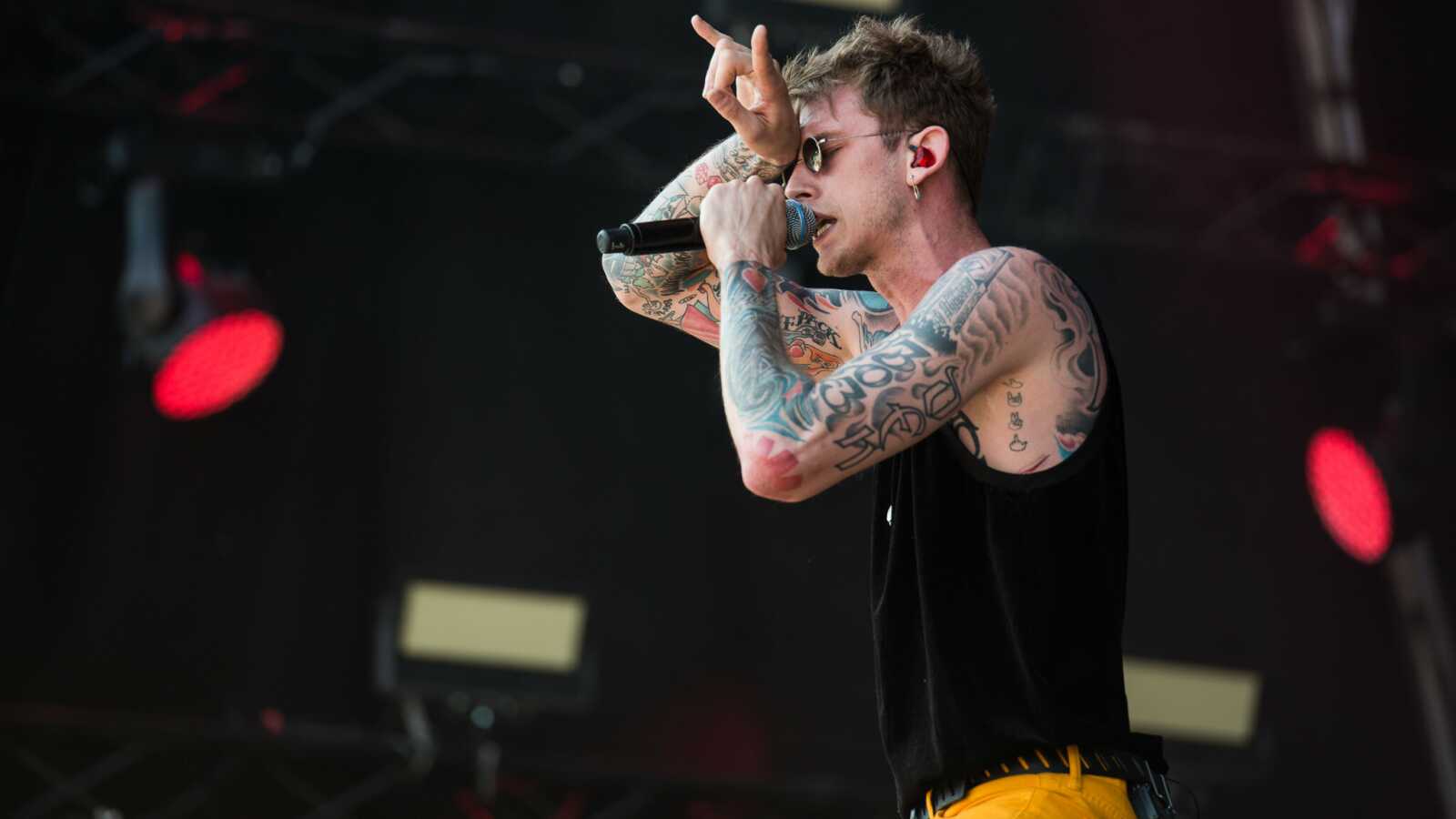 Machine Gun Kelly Wallpapers (34 images) - WallpaperCat