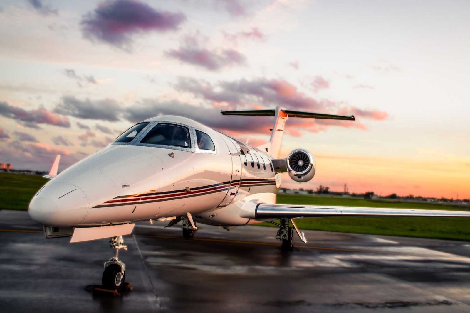 Embraer Phenom Wallpapers (54 images) - WallpaperCat