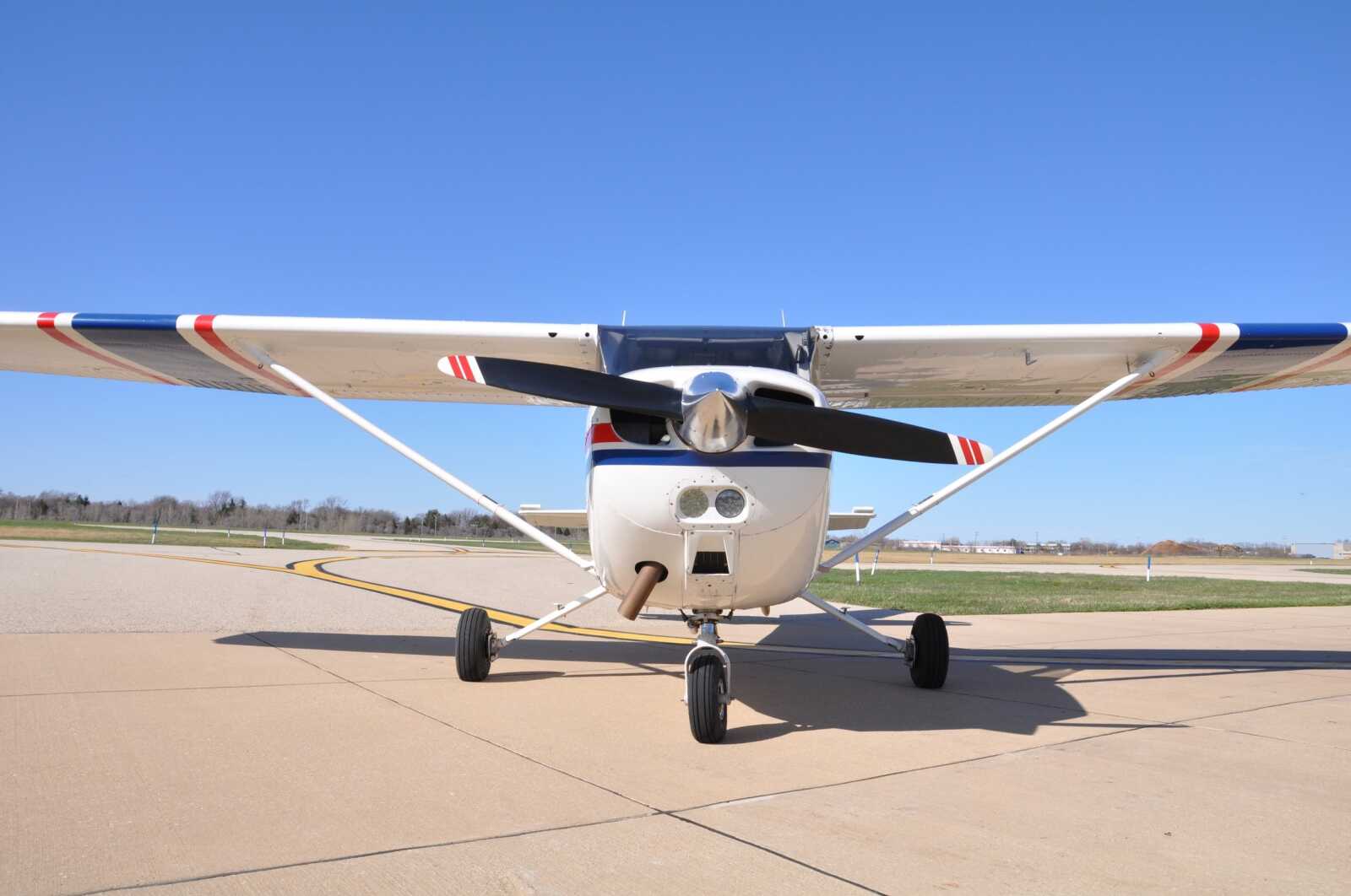 Cessna 172 Wallpapers (27 images) - WallpaperCat