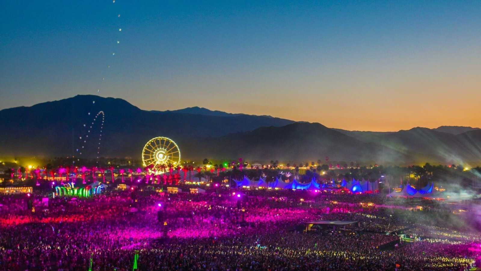 Coachella Wallpapers (32 images) - WallpaperCat