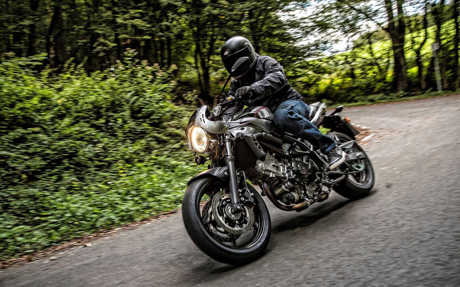 Suzuki SV650 Wallpapers (46 images) - WallpaperCat