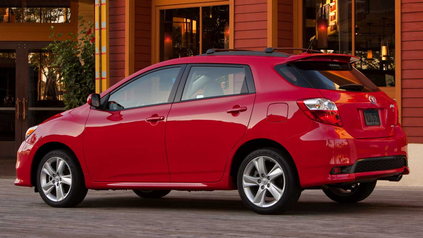 Toyota Matrix Wallpapers (30 images) - WallpaperCat