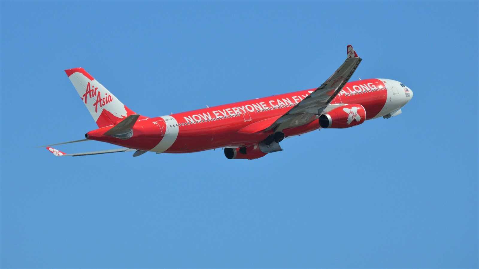 AirAsia Wallpapers (41 images) - WallpaperCat