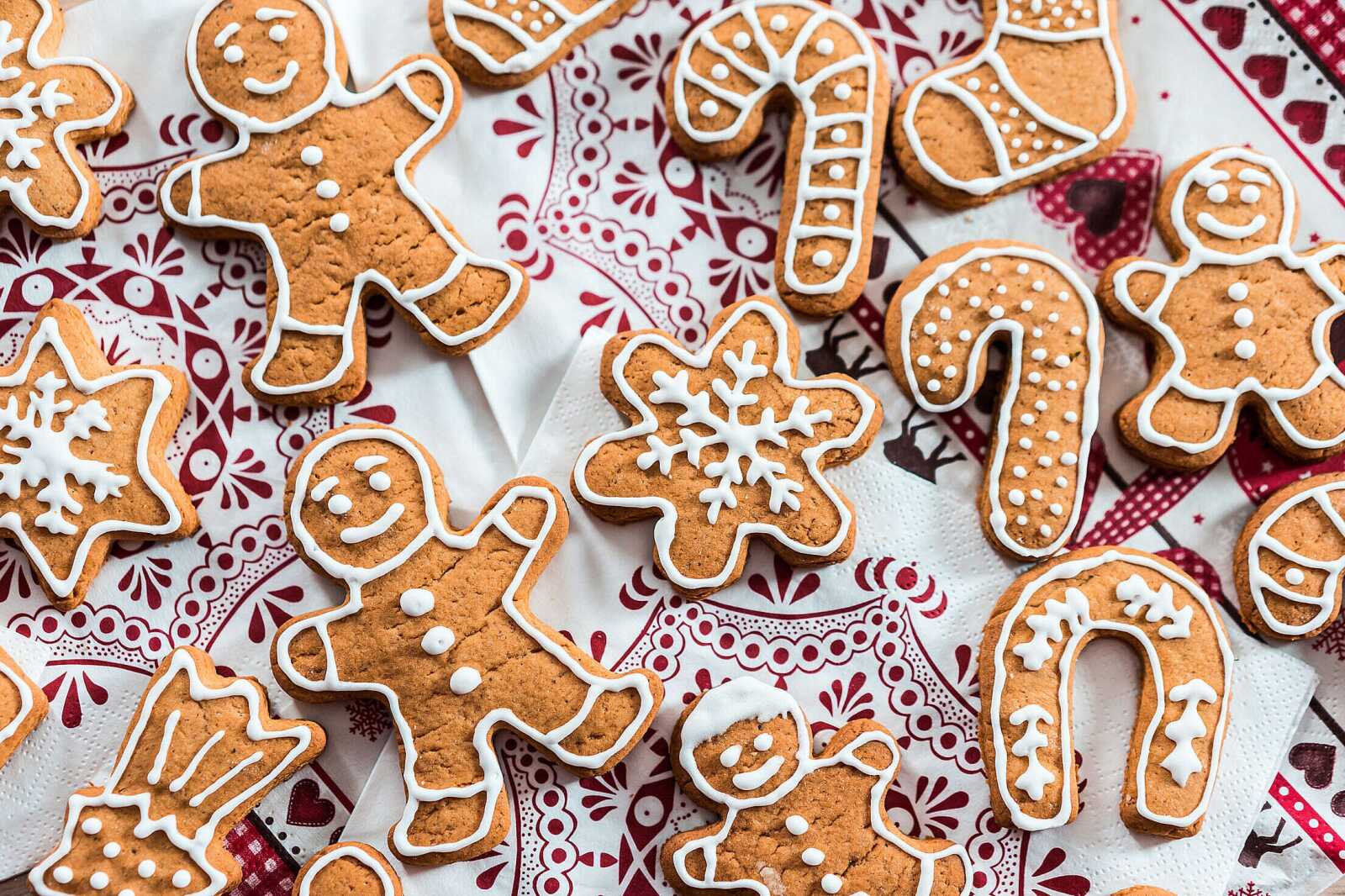 Gingerbread Man Wallpapers (22 images) - WallpaperCat