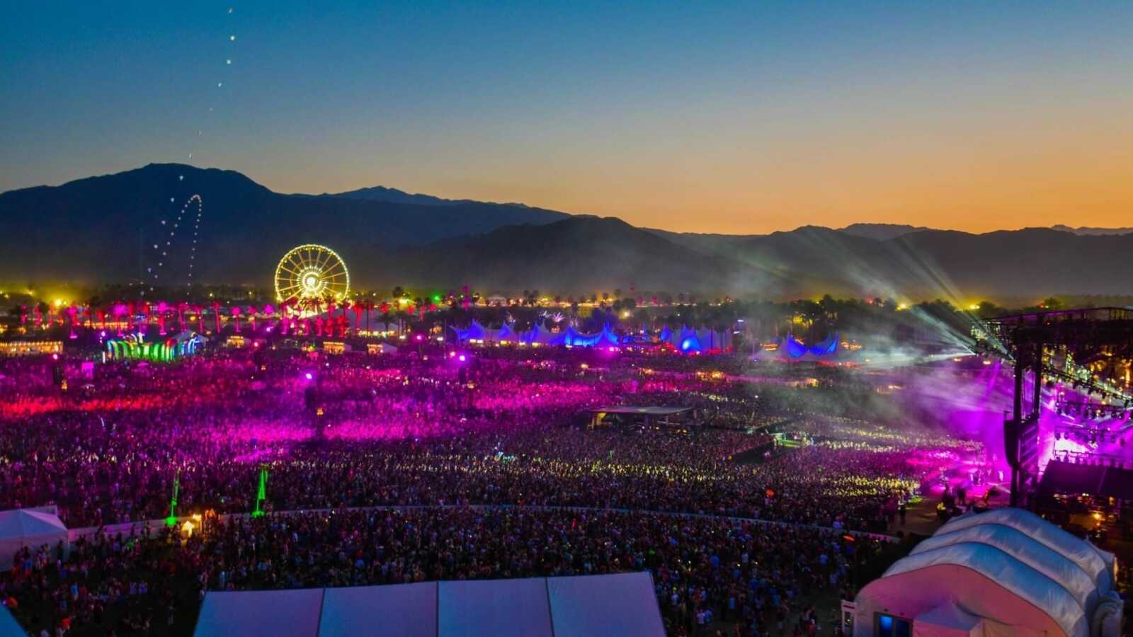 Coachella Wallpapers (32 images) - WallpaperCat