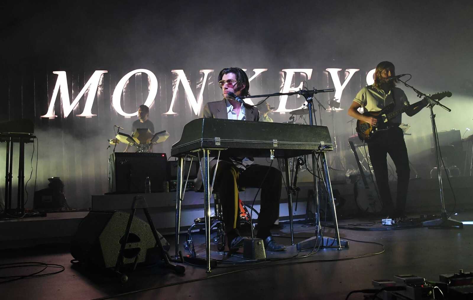 Arctic Monkeys (Band) Wallpapers (45 images) - WallpaperCat