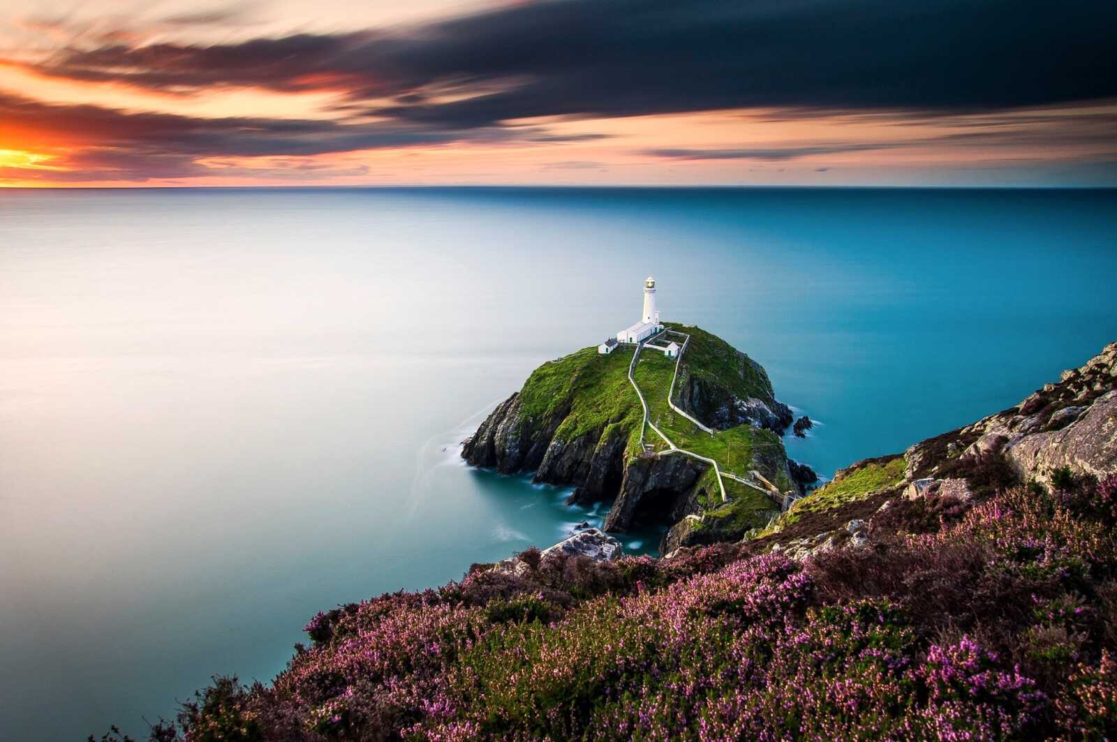 Wales Wallpapers (33 images) - WallpaperCat