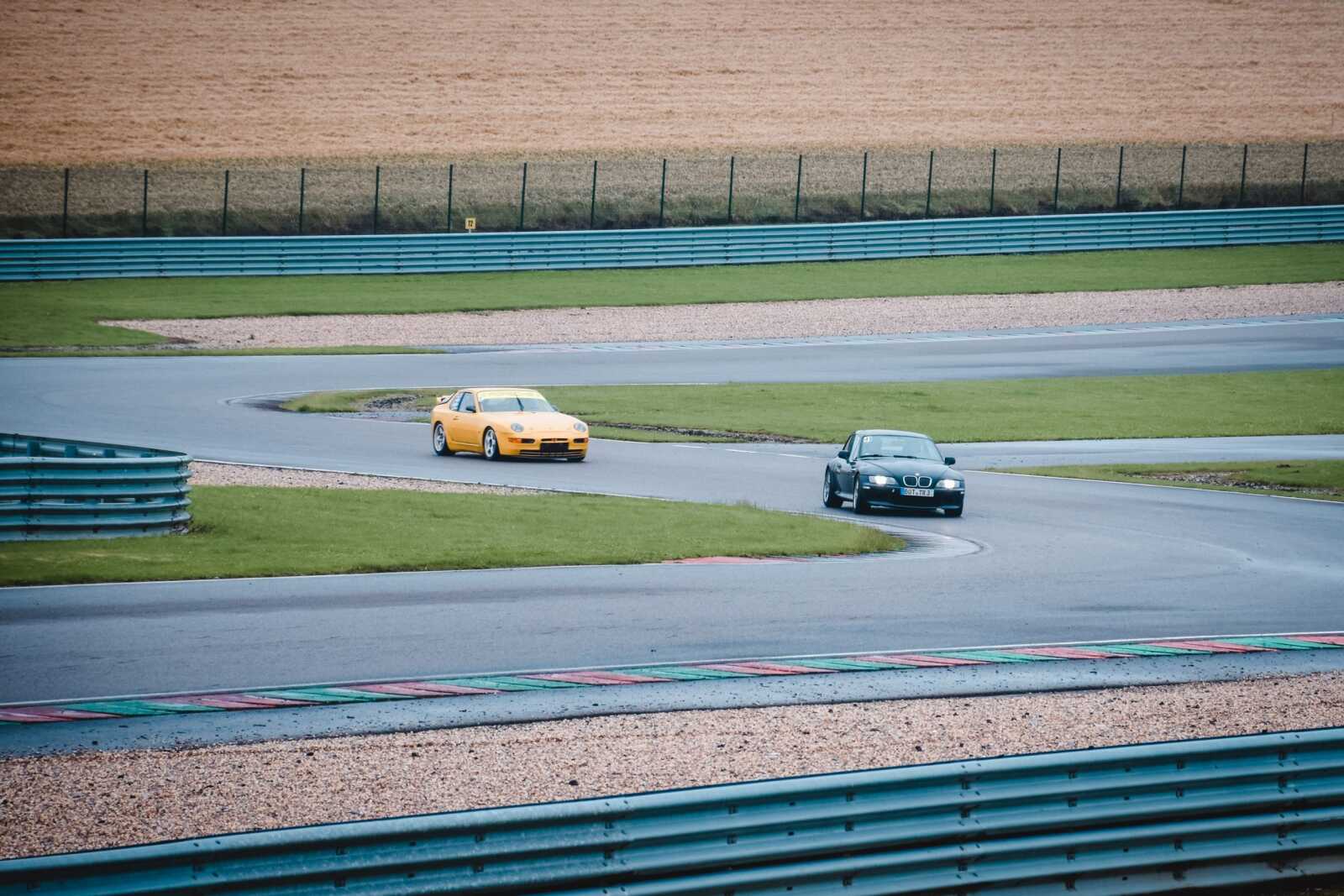 Race Track Wallpapers (68 images) - WallpaperCat