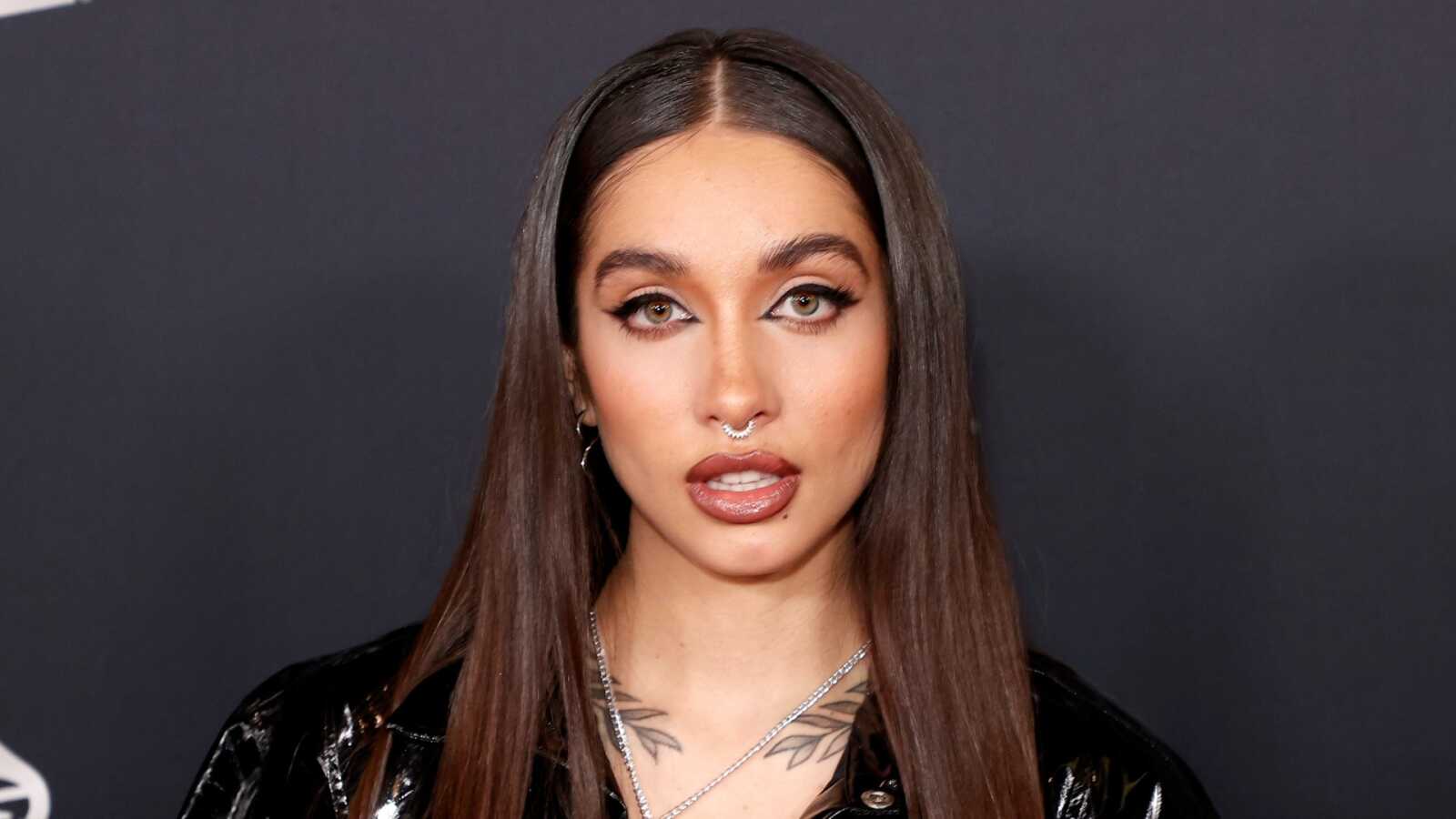 Maria Becerra Wallpapers (21 images) - WallpaperCat