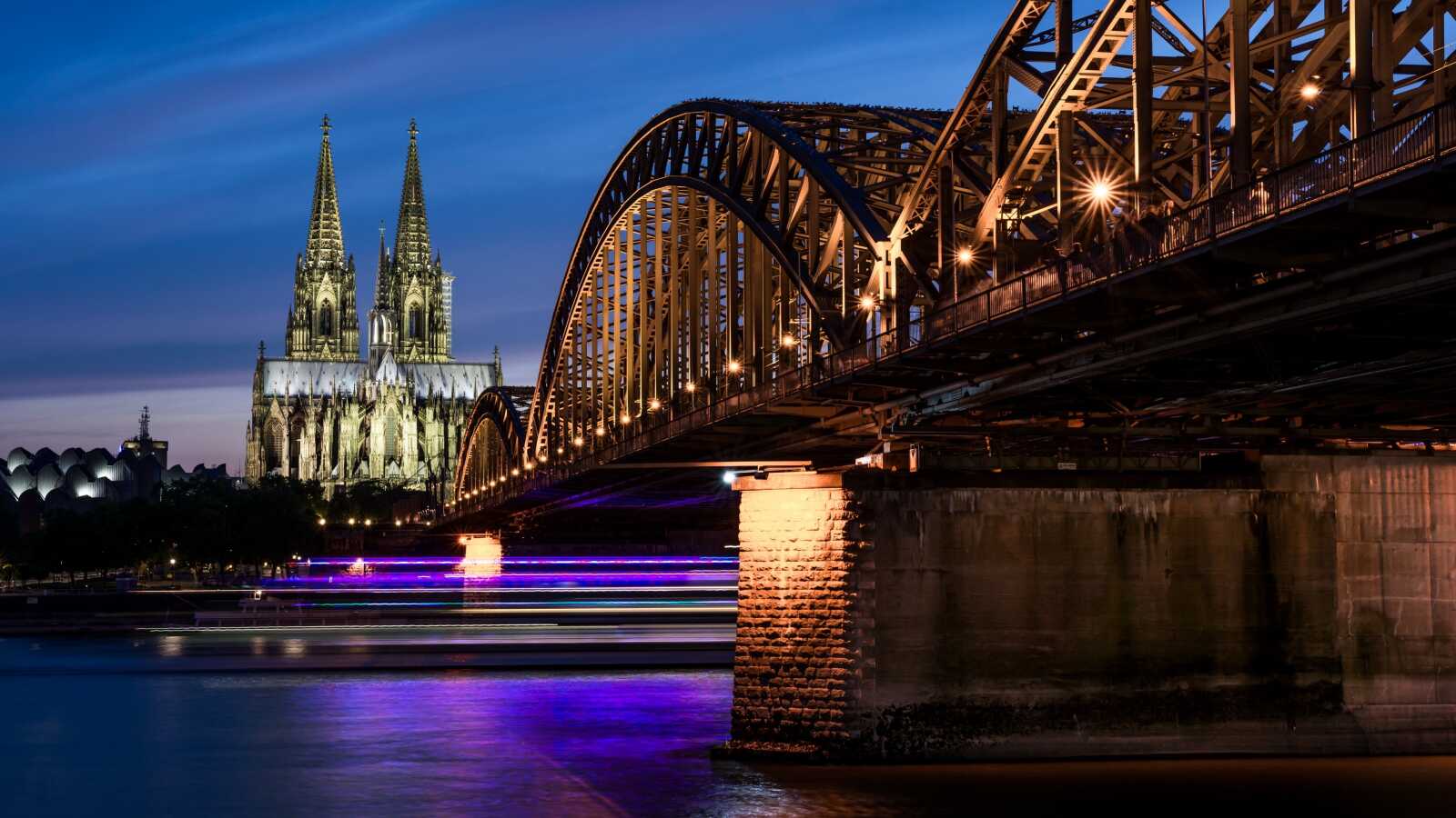 Cathedral Wallpapers (49 images) - WallpaperCat