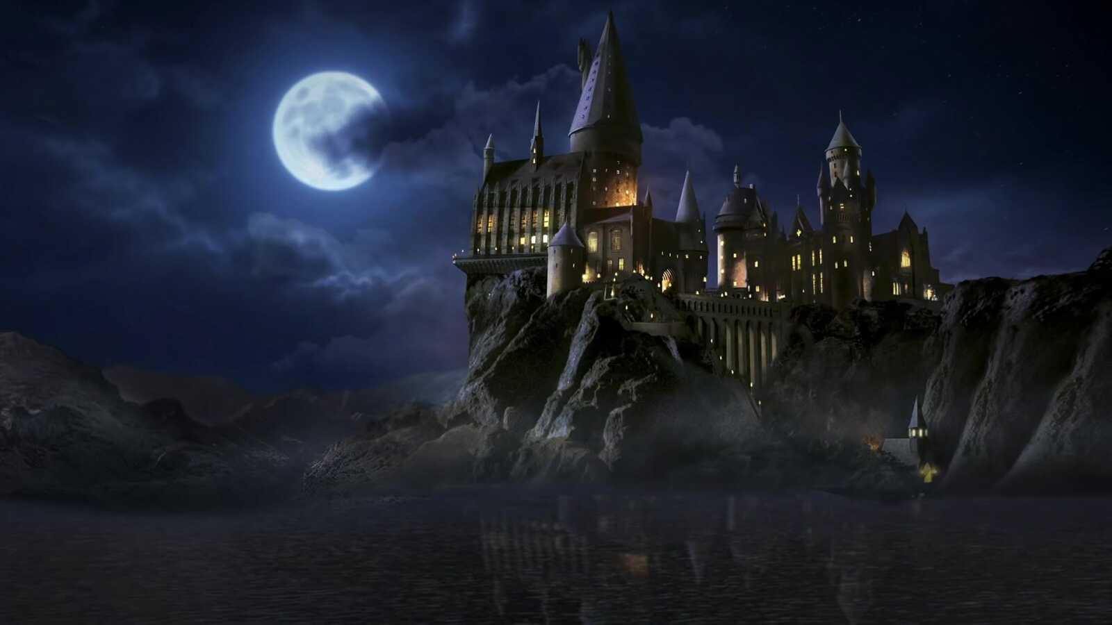 Hogwarts Wallpapers (30 images) - WallpaperCat