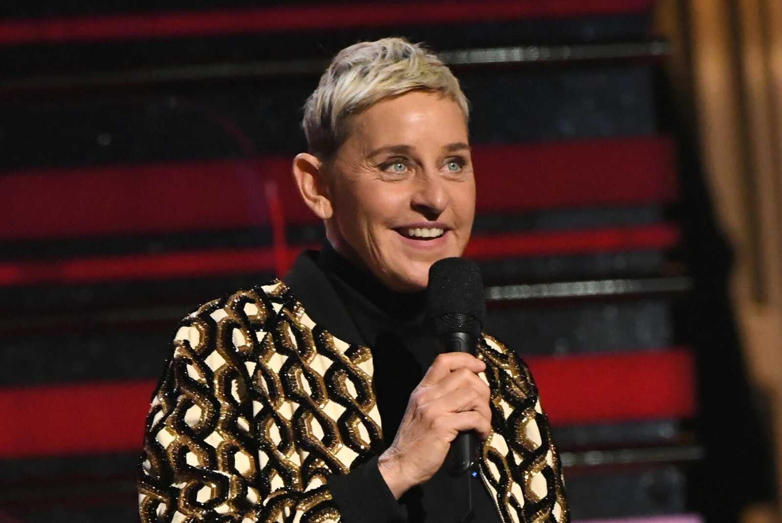 Ellen DeGeneres Wallpapers (33 images) - WallpaperCat