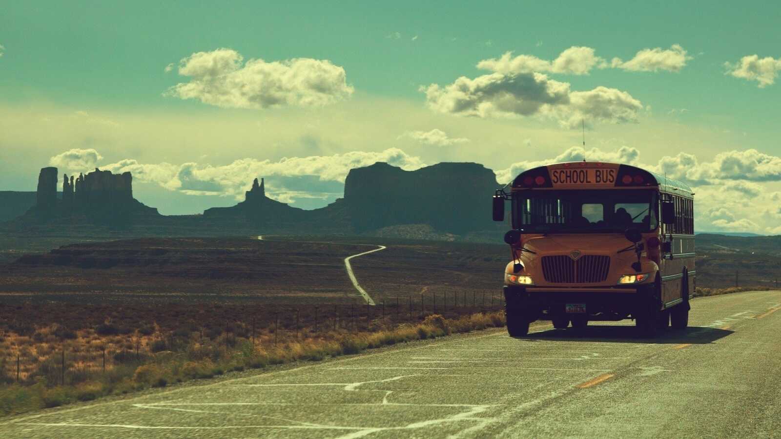 Bus Wallpapers (31 images) - WallpaperCat