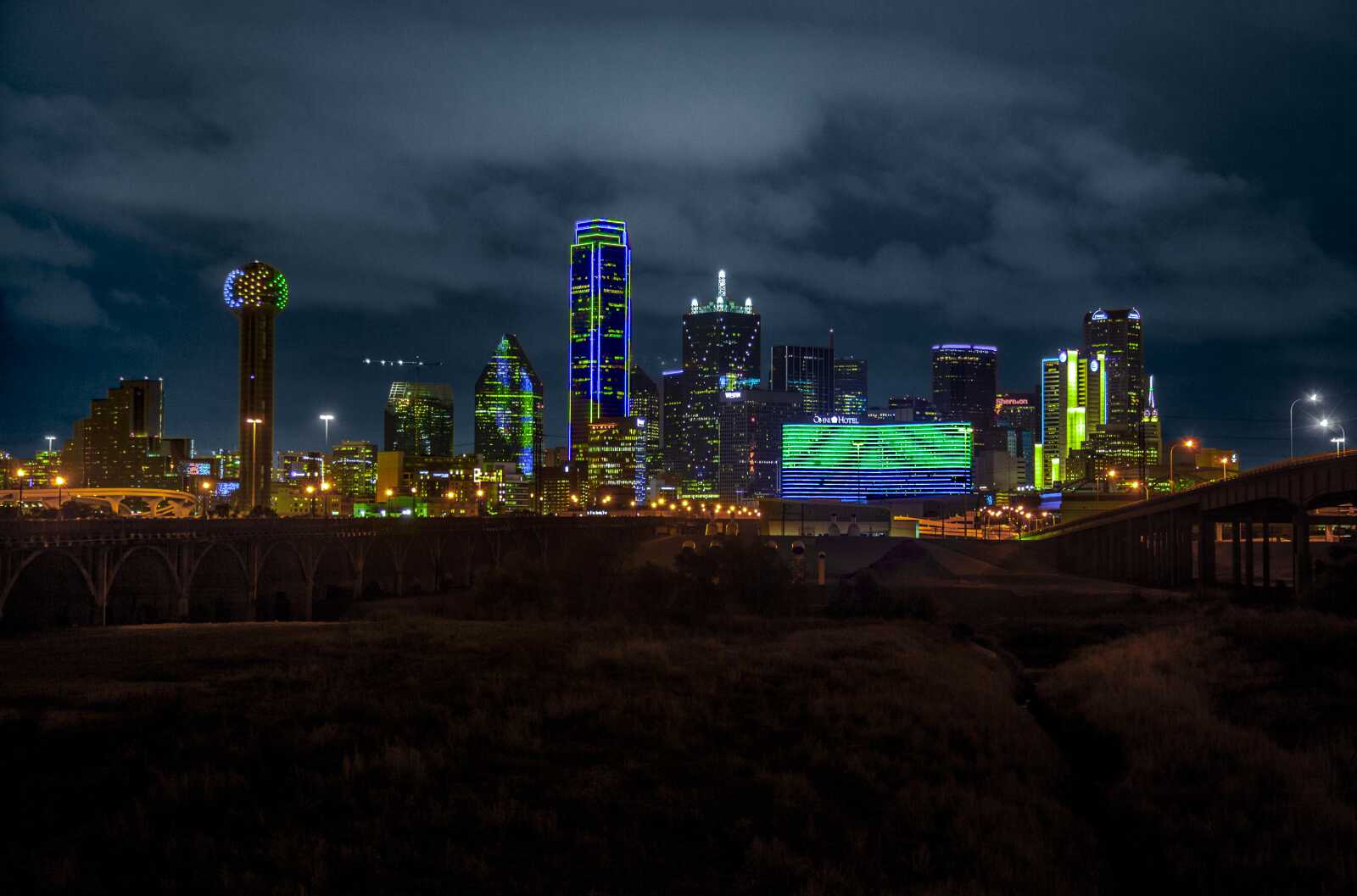 Dallas Skyline at Night Wallpapers (27 images) - WallpaperCat