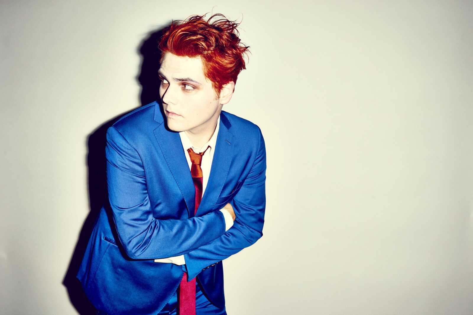 Gerard Way Wallpapers (44 images) - WallpaperCat