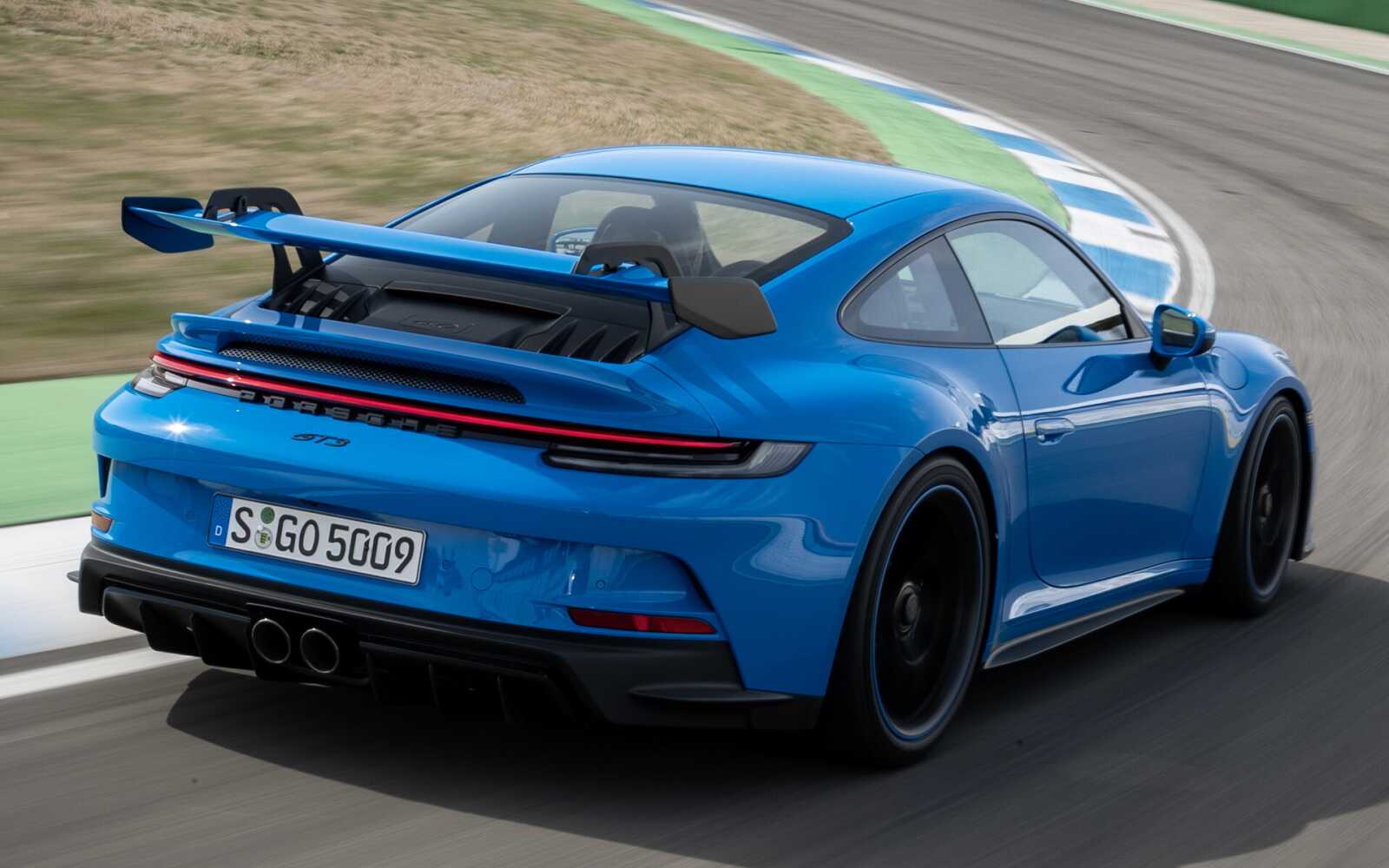 GT3 Wallpapers (27 images) - WallpaperCat