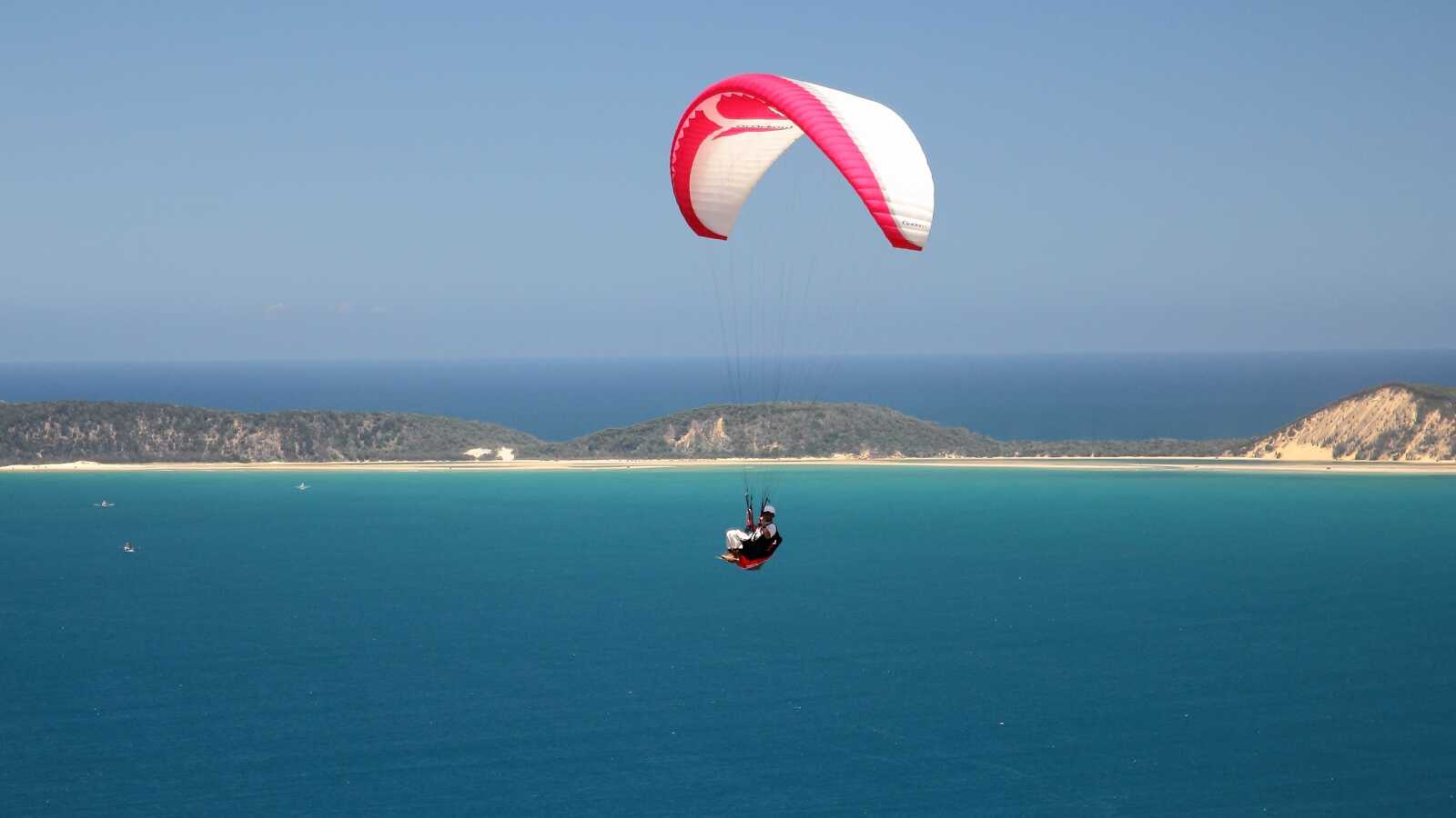 Paragliding Wallpapers (35 images) - WallpaperCat