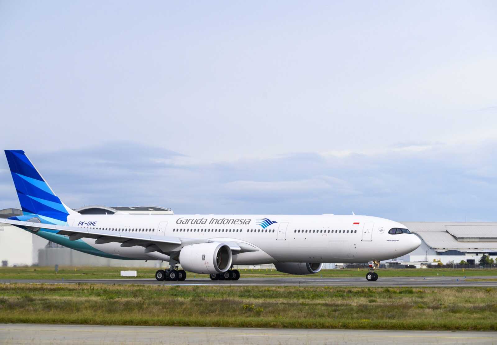 Garuda Indonesia Wallpapers (36 images) - WallpaperCat