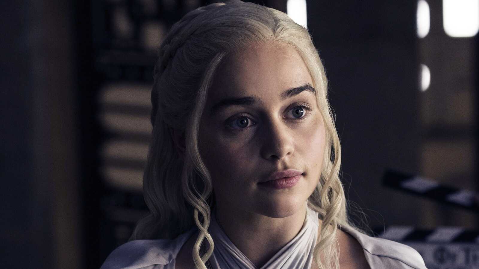 Daenerys Wallpapers (41 images) - WallpaperCat