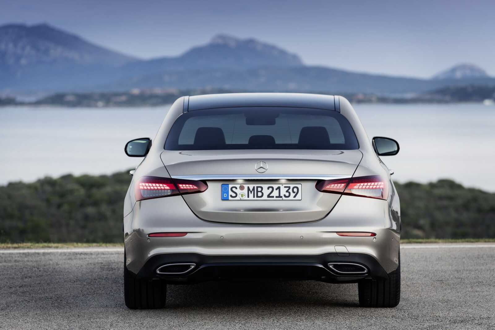 Mercedes-Benz E-Class Wallpapers (57 images) - WallpaperCat
