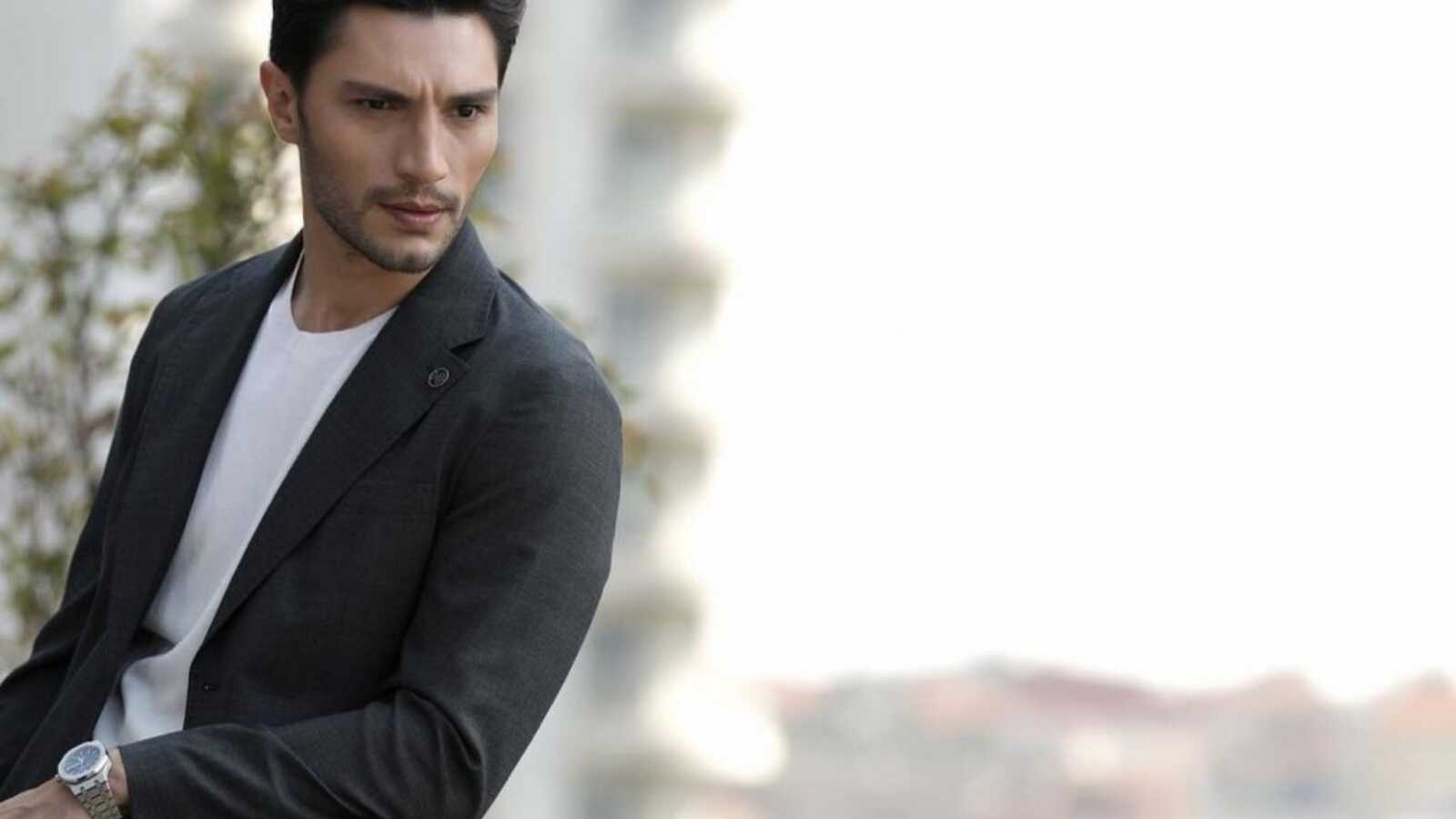 Ilhan Sen Wallpapers (16 images) - WallpaperCat