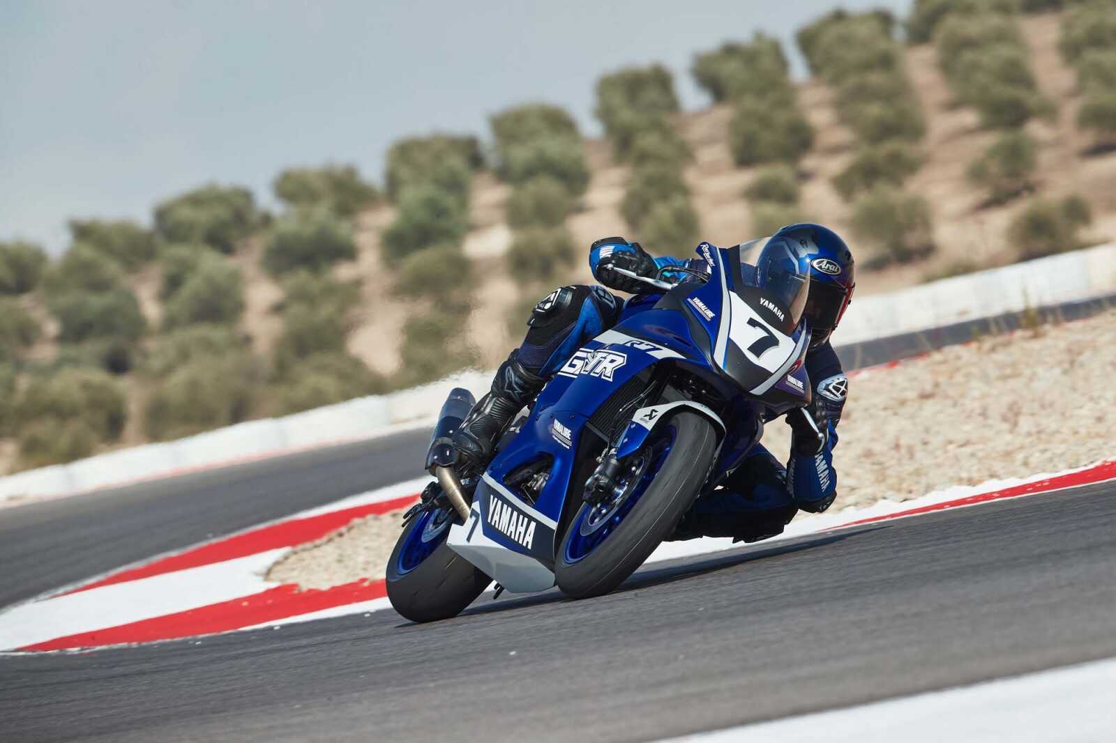 Yamaha YZF-R7 Wallpapers (29 images) - WallpaperCat