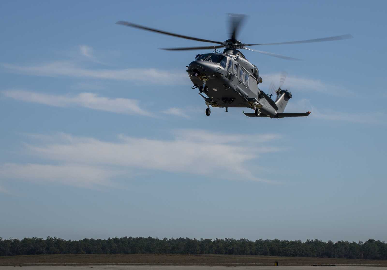 Helicopter Wallpapers (31 images) - WallpaperCat