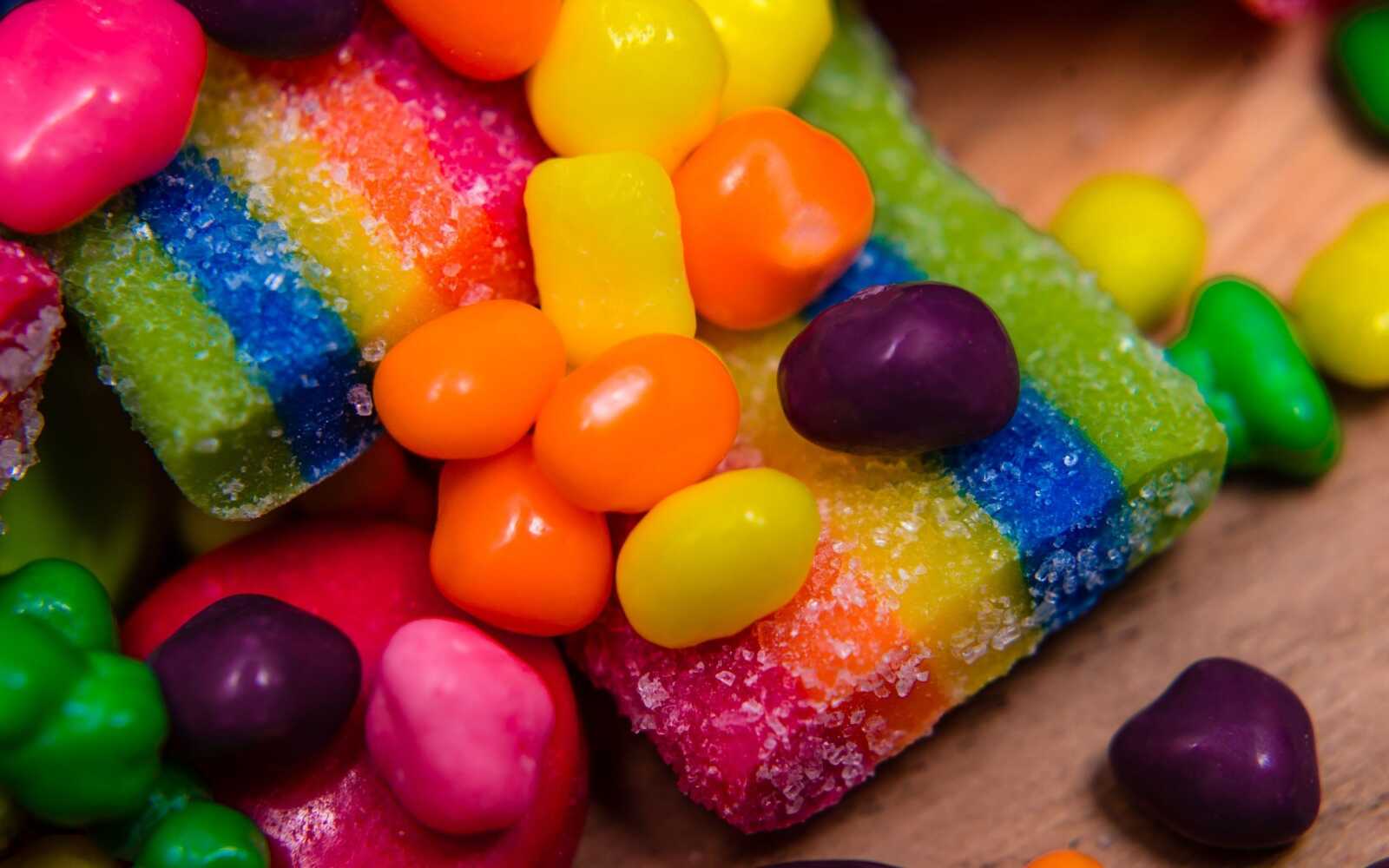 Candy Wallpapers (40 images) - WallpaperCat