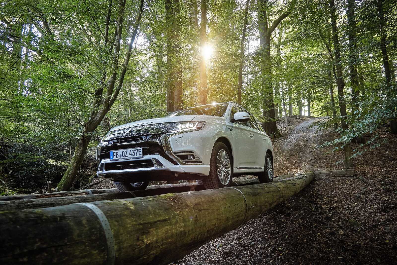 Mitsubishi Outlander Wallpapers (52 images) - WallpaperCat