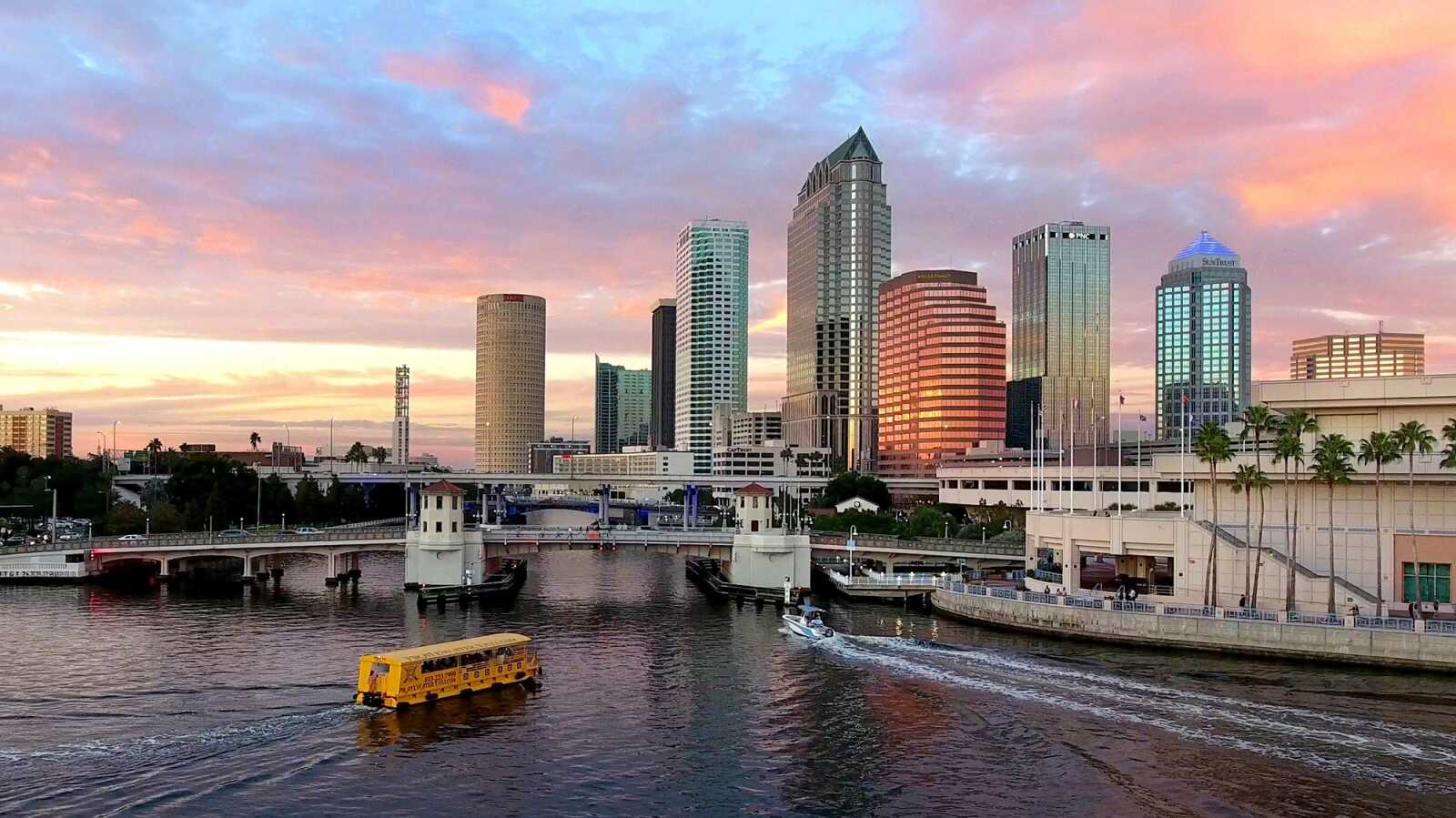 Tampa Skyline Wallpapers (44 images) - WallpaperCat
