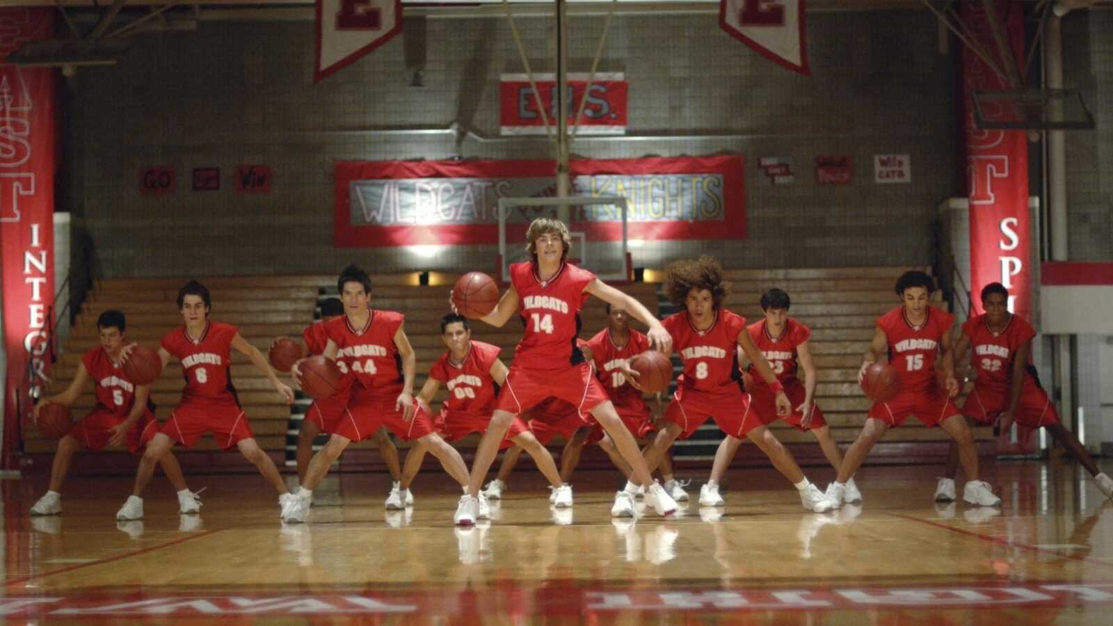 High School Musical Wallpapers (49 images) - WallpaperCat