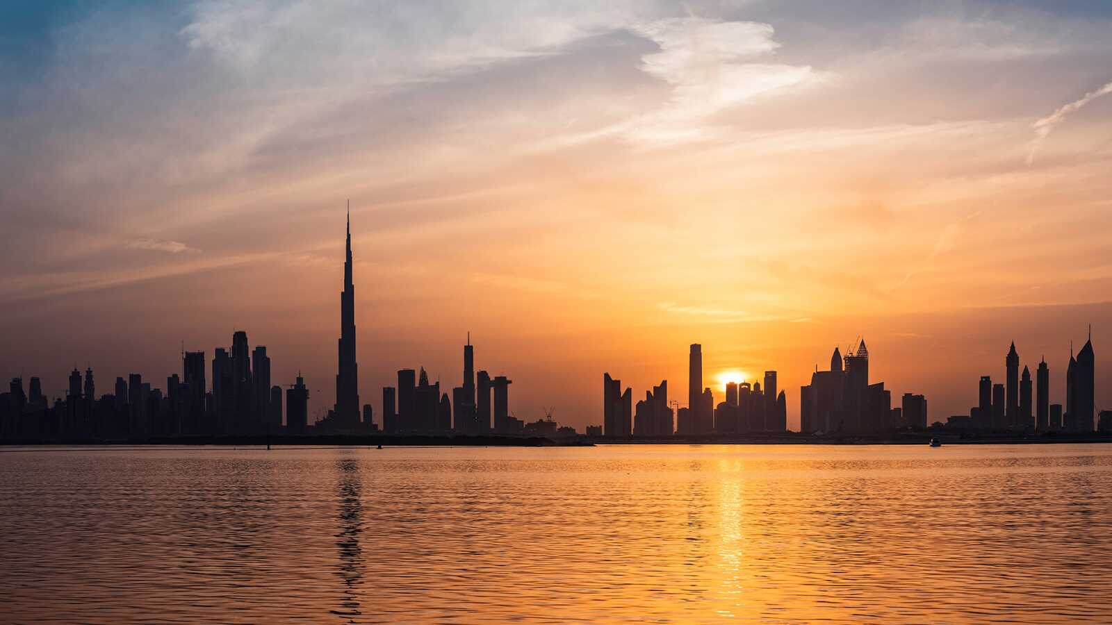 Skyline Wallpapers (32 images) - WallpaperCat