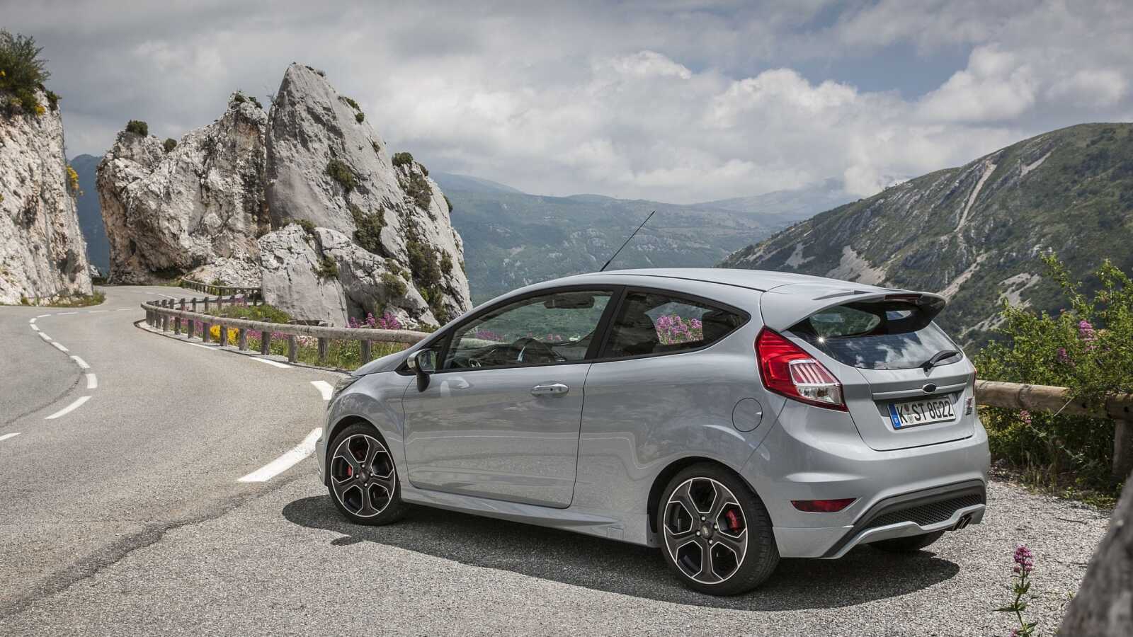 Ford Fiesta Wallpapers (33 images) - WallpaperCat