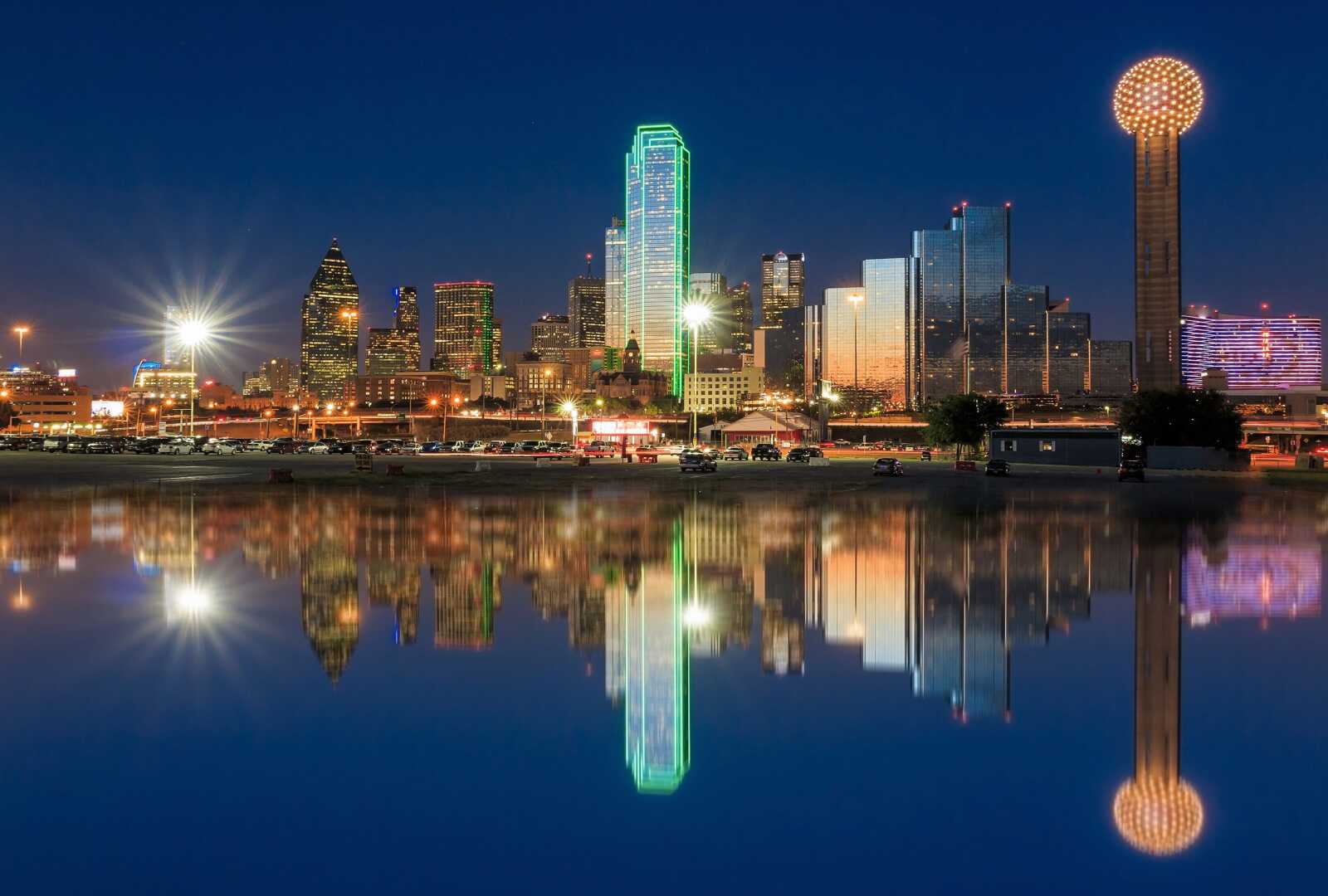 Dallas Skyline at Night Wallpapers (27 images) - WallpaperCat