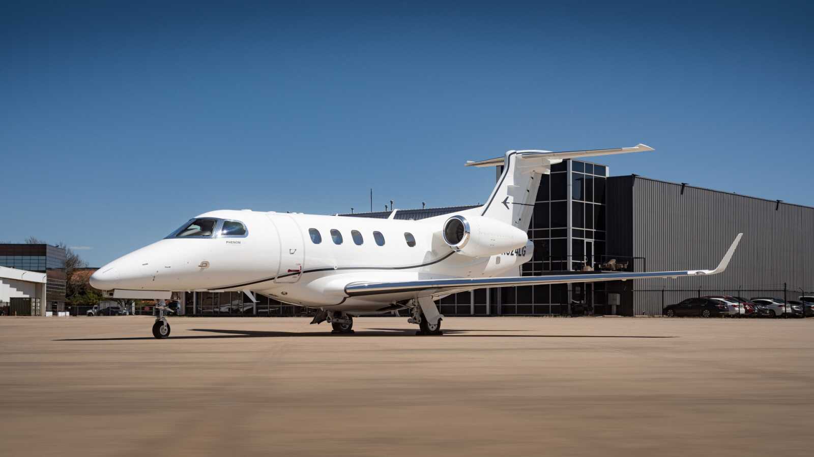 Embraer Phenom Wallpapers (54 images) - WallpaperCat