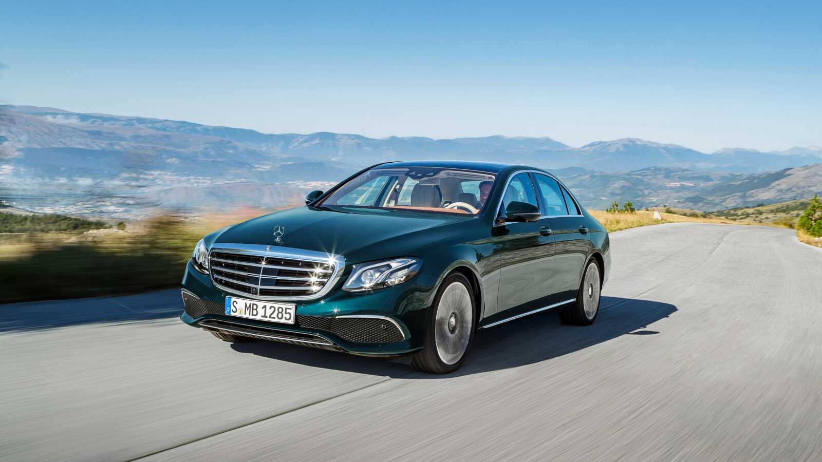Mercedes-Benz E-Class Wallpapers (57 images) - WallpaperCat