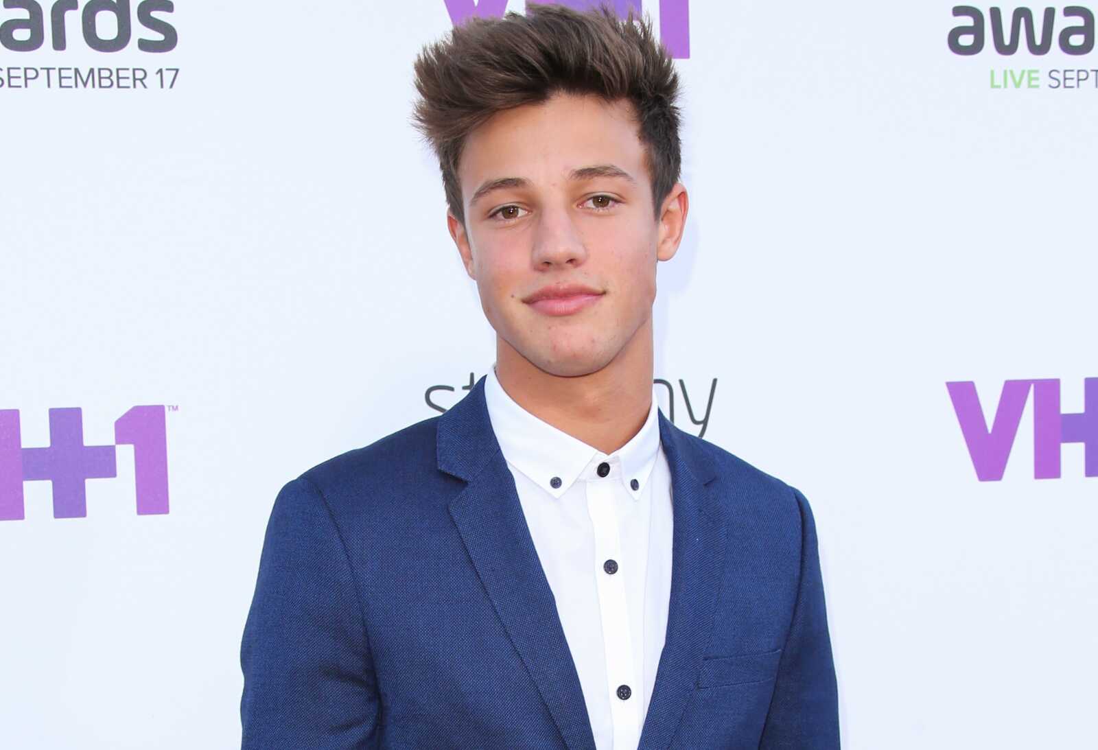 Cameron Dallas Wallpapers (13 images) - WallpaperCat
