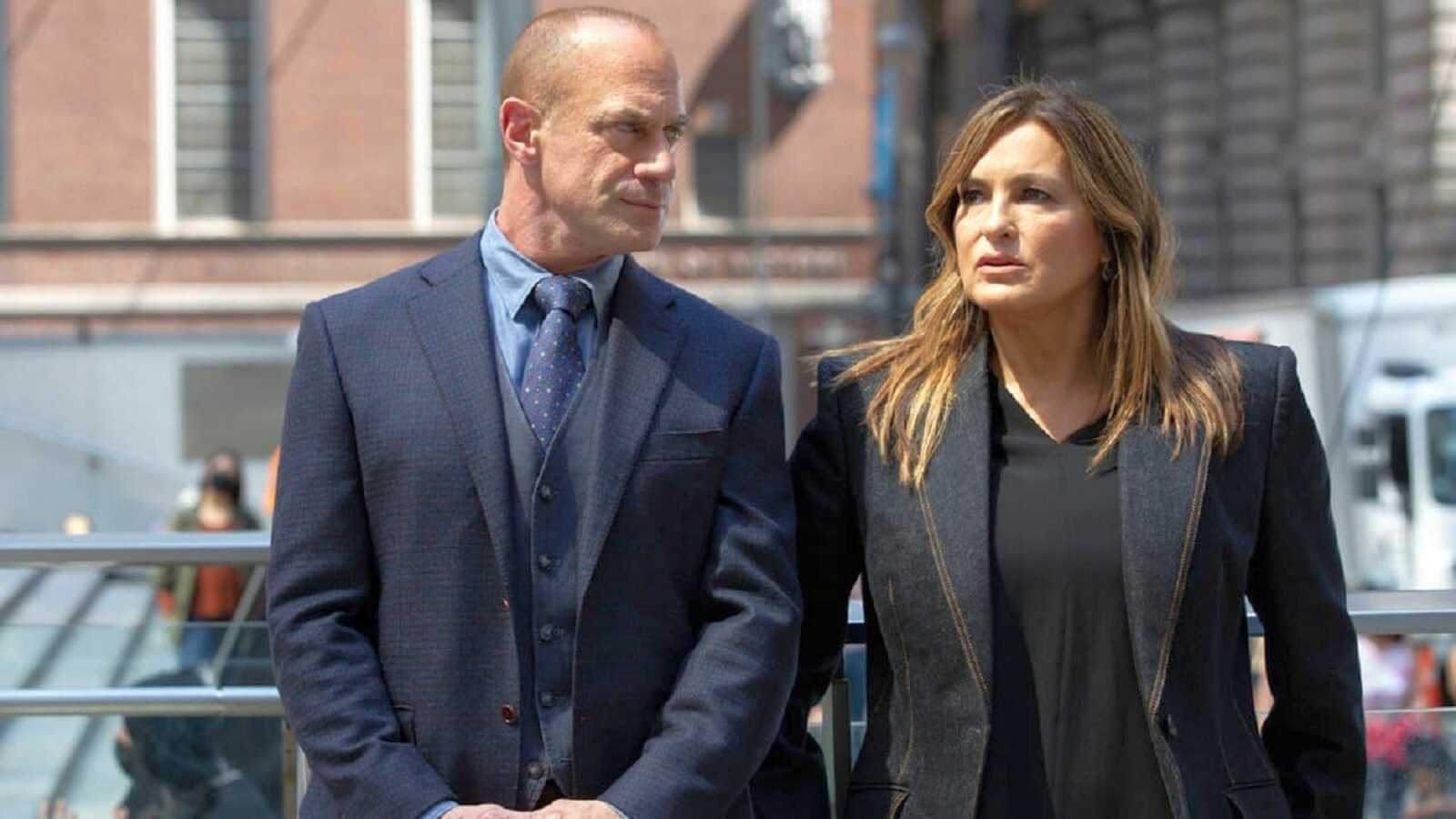 Christopher Meloni Wallpapers (51 images) - WallpaperCat
