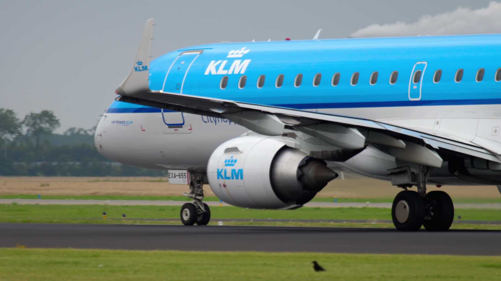 Embraer 190 Wallpapers (22 images) - WallpaperCat