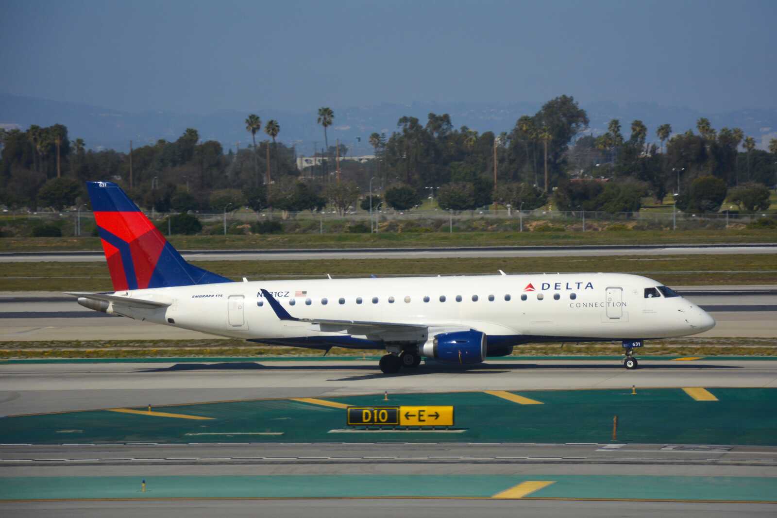 Embraer 170 Wallpapers (30 images) - WallpaperCat